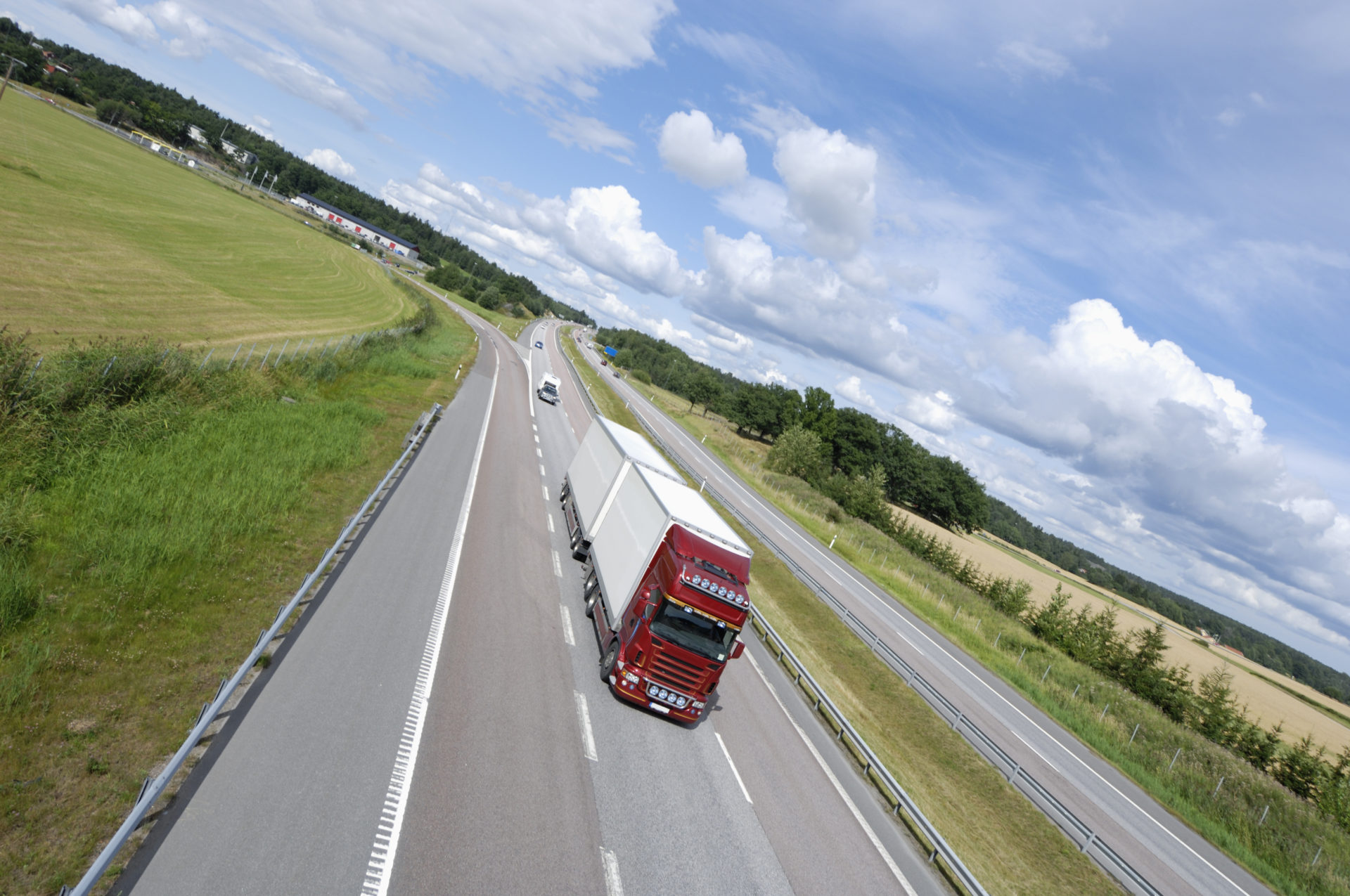 hmv-trucks-heavy-motor-vehicles-pros-and-cons-99-info
